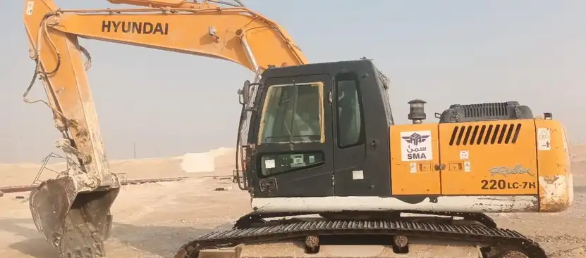 Poclain Hyundai for sell, Dash 7, Available in Al Khobar, Model 2012 ...